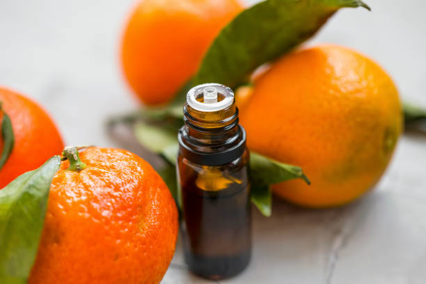 8 Benefits and Uses of Bay Leaf Oil | Nikura