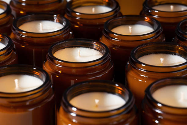 How Much Wax to Use When Making Candles | Nikura