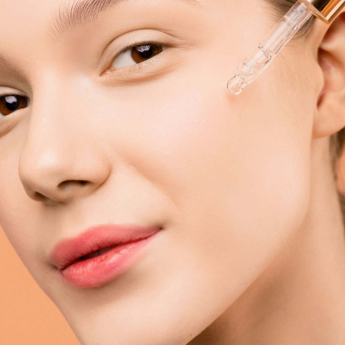 Astringent essential oils and their benefits for skin | Nikura